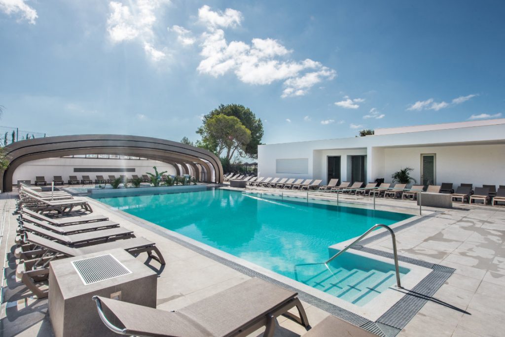 Campsite Bungalows, Portugal, Lagos, Turiscampo - Swimming pools and ...